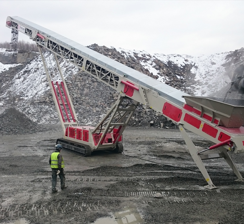 TCL 1031 Tracked Lattice Conveyor | Telestack Ltd